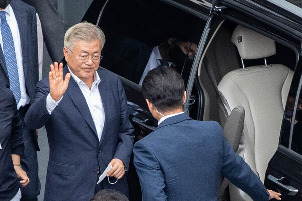 與 文 통계조작의 정점…국민 속인 데 대해 석고대죄해야